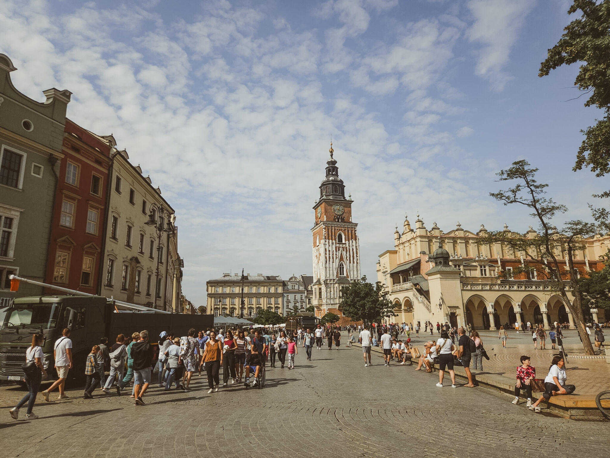 Krakow Travel Tips: 21 Do’s and Don’ts for Tourists